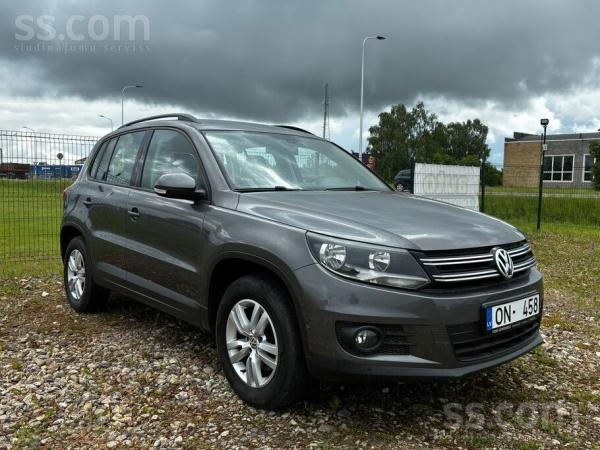 Pelēks Volkswagen Tiguan 2013 Saldus, ar dzinēja tilpumu 2.00 L un nobraukumu 225 tūkst. km par 8900 €, foto 3 vietnē AUTOMOTO.COM.LV