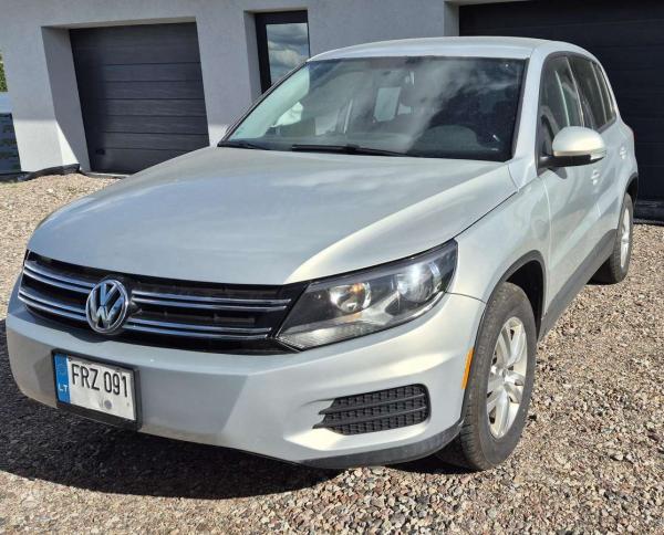 Pelēks Volkswagen Tiguan 2013 Marijampole, ar dzinēja tilpumu 1.98 L un nobraukumu 230 tūkst. km par 3200 €, foto 3 vietnē AUTOMOTO.COM.LV
