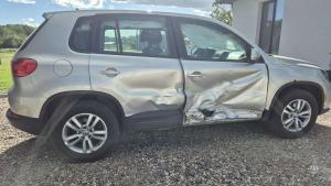 Grey Volkswagen Tiguan 2013 in Marijampole, with an engine capacity of 1.98 L and mileage of 230 thousand km for 3200 €, photo 13 on AUTOMOTO.COM.LV