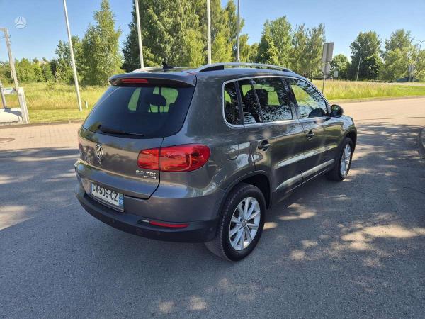 Grey Volkswagen Tiguan 2013 in Taurage, with an engine capacity of 1.97 L and mileage of 310 thousand km for 8800 €, photo 5 on AUTOMOTO.COM.LV