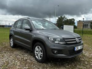 Pelēks Volkswagen Tiguan 2013 Saldus, ar dzinēja tilpumu 2.00 L un nobraukumu 225 tūkst. km par 8900 €, foto 4 vietnē AUTOMOTO.COM.LV