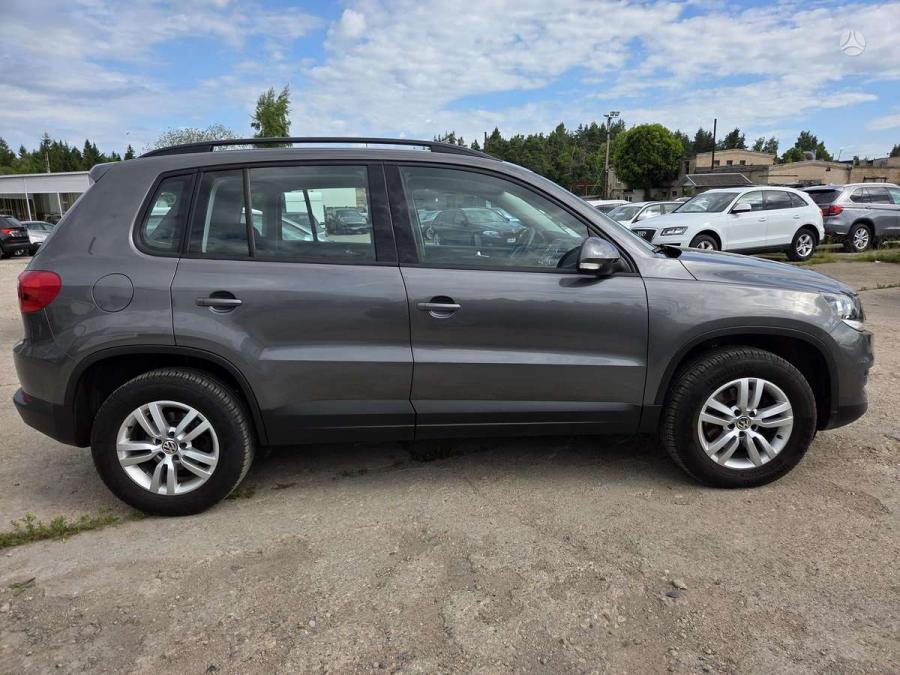Pelēks Volkswagen Tiguan 2013 Utena, ar dzinēja tilpumu 1.40 L un nobraukumu 189 tūkst. km par 6950 €, foto 9 vietnē AUTOMOTO.COM.LV