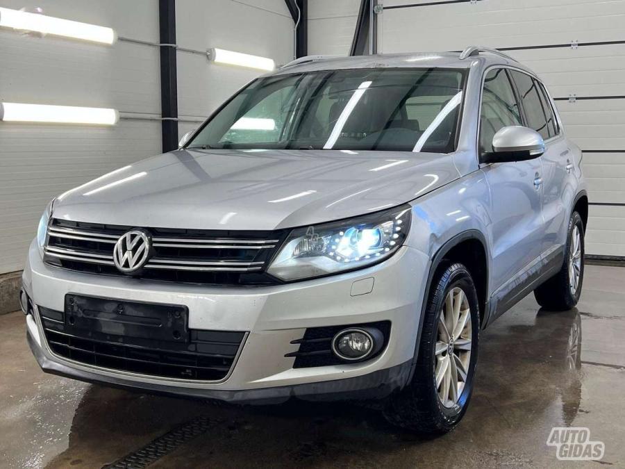 Grey Volkswagen Tiguan 2013 in Aukstieji Rusokai, with an engine capacity of 2.00 L and mileage of 323 thousand km for 5100 €, photo 4 on AUTOMOTO.COM.LV