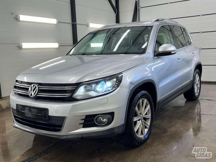 Grey Volkswagen Tiguan 2013 in Aukstieji Rusokai, with an engine capacity of 2.00 L and mileage of 323 thousand km for 5100 €, photo 7 on AUTOMOTO.COM.LV