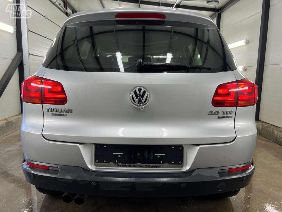 Grey Volkswagen Tiguan 2013 in Aukstieji Rusokai, with an engine capacity of 2.00 L and mileage of 323 thousand km for 5100 €, photo 8 on AUTOMOTO.COM.LV