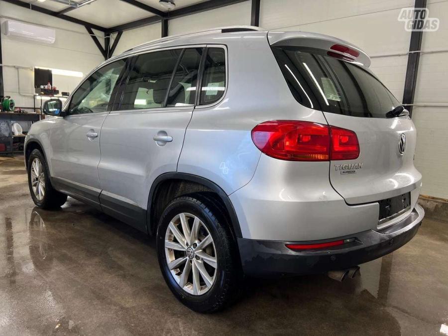 Grey Volkswagen Tiguan 2013 in Aukstieji Rusokai, with an engine capacity of 2.00 L and mileage of 323 thousand km for 5100 €, photo 11 on AUTOMOTO.COM.LV