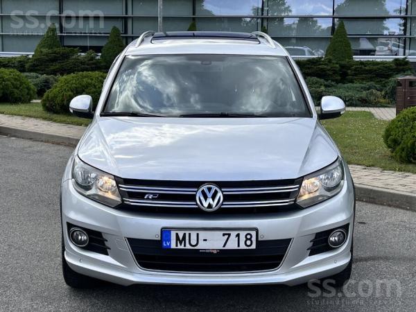 Grey Volkswagen Tiguan 2013 in Riga, with an engine capacity of 2.00 L and mileage of 297 thousand km for 6750 €, photo 9 on AUTOMOTO.COM.LV