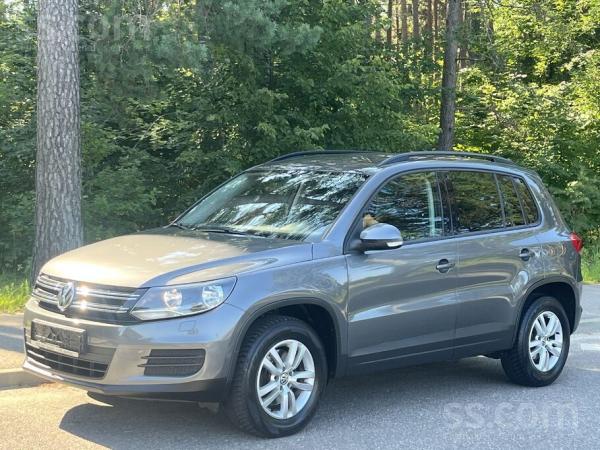 Grey Volkswagen Tiguan 2013 in Valmiera, with an engine capacity of 2.00 L and mileage of 0 thousand km for 9500 €, photo 1 on AUTOMOTO.COM.LV