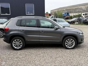Pelēks Volkswagen Tiguan 2013 Kauņa, ar dzinēja tilpumu 1.97 L un nobraukumu 231 tūkst. km par 9700 €, foto 5 vietnē AUTOMOTO.COM.LV
