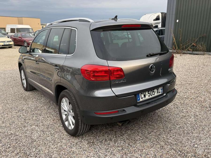Pelēks Volkswagen Tiguan 2013 Kauņa, ar dzinēja tilpumu 1.97 L un nobraukumu 231 tūkst. km par 9700 €, foto 9 vietnē AUTOMOTO.COM.LV