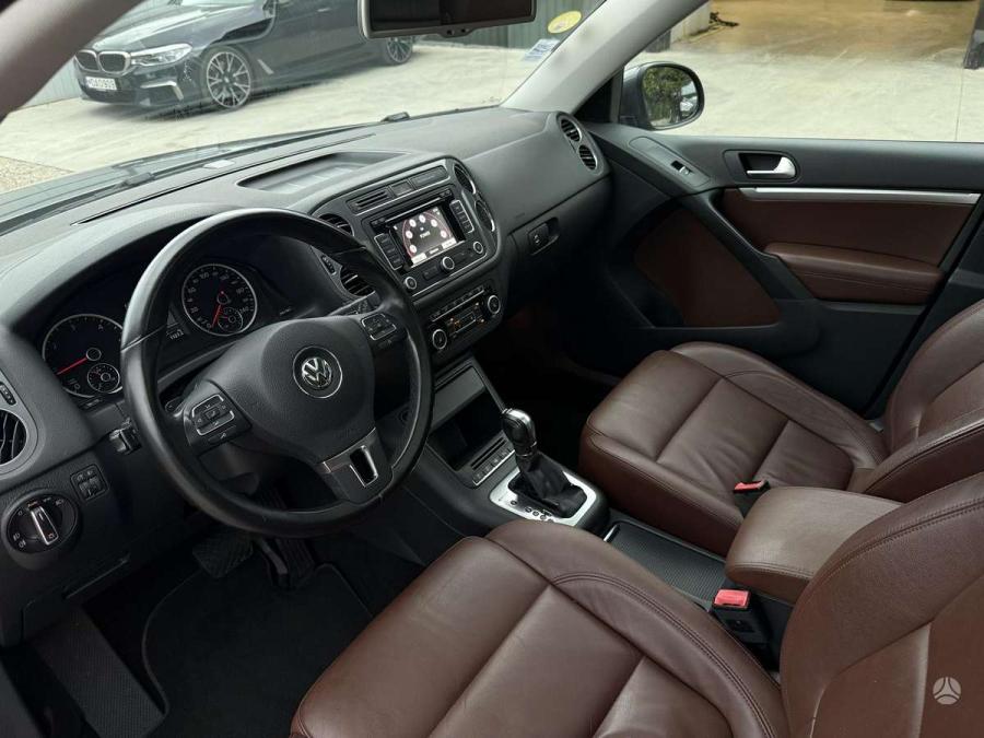 Pelēks Volkswagen Tiguan 2013 Kauņa, ar dzinēja tilpumu 1.97 L un nobraukumu 231 tūkst. km par 9700 €, foto 12 vietnē AUTOMOTO.COM.LV