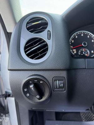 Pelēks Volkswagen Tiguan 2013 Kretinga, ar dzinēja tilpumu 1.98 L un nobraukumu 181 tūkst. km par 7500 €, foto 16 vietnē AUTOMOTO.COM.LV