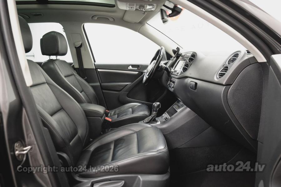 Pelēks Volkswagen Tiguan 2013 Tartu, ar dzinēja tilpumu 2.00 L un nobraukumu 275 tūkst. km par 9900 €, foto 8 vietnē AUTOMOTO.COM.LV