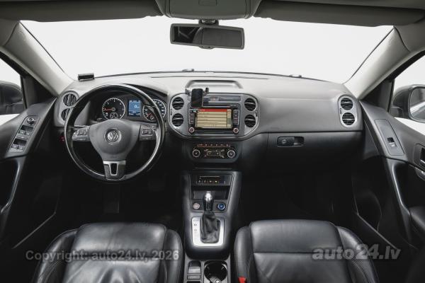 Pelēks Volkswagen Tiguan 2013 Tartu, ar dzinēja tilpumu 2.00 L un nobraukumu 275 tūkst. km par 9900 €, foto 10 vietnē AUTOMOTO.COM.LV