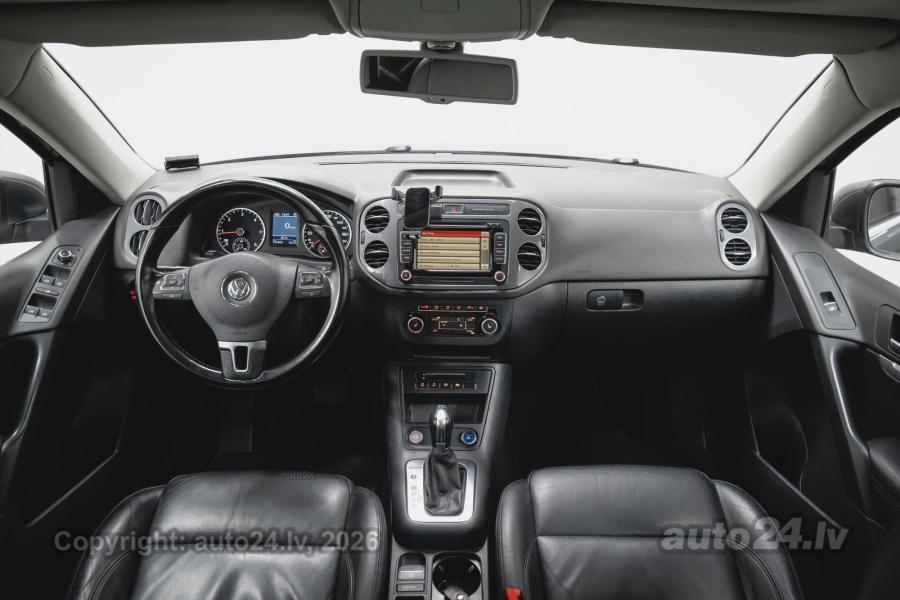 Pelēks Volkswagen Tiguan 2013 Tartu, ar dzinēja tilpumu 2.00 L un nobraukumu 275 tūkst. km par 9900 €, foto 10 vietnē AUTOMOTO.COM.LV