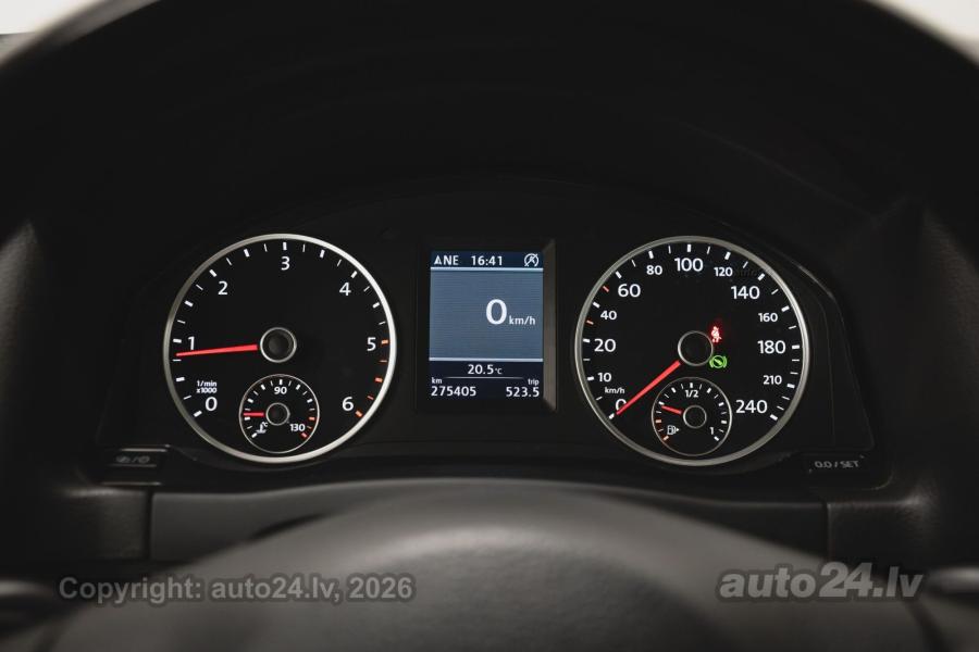 Pelēks Volkswagen Tiguan 2013 Tartu, ar dzinēja tilpumu 2.00 L un nobraukumu 275 tūkst. km par 9900 €, foto 11 vietnē AUTOMOTO.COM.LV