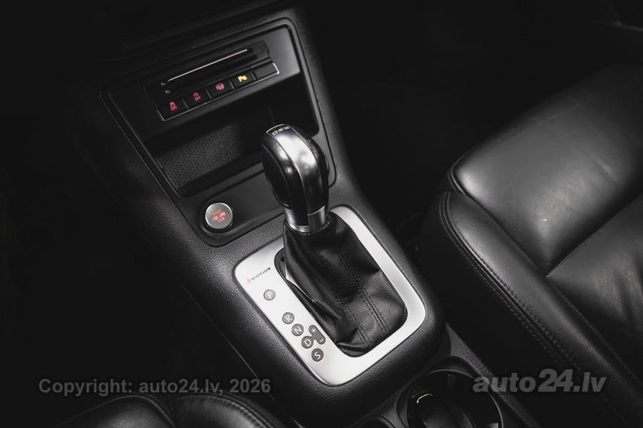 Pelēks Volkswagen Tiguan 2013 Tartu, ar dzinēja tilpumu 2.00 L un nobraukumu 275 tūkst. km par 9900 €, foto 16 vietnē AUTOMOTO.COM.LV