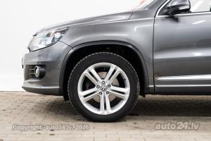 Pelēks Volkswagen Tiguan 2013 Tartu, ar dzinēja tilpumu 2.00 L un nobraukumu 275 tūkst. km par 9900 €, foto 27 vietnē AUTOMOTO.COM.LV