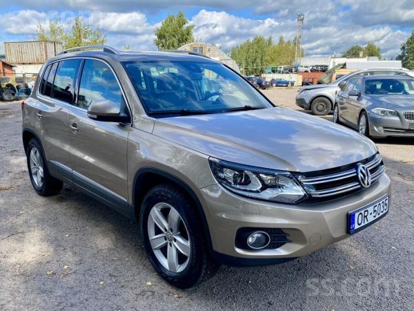 Grey Volkswagen Tiguan 2013 in Riga, with an engine capacity of 2.00 L and mileage of 0 thousand km for 8590 €, photo 4 on AUTOMOTO.COM.LV