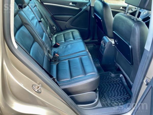 Grey Volkswagen Tiguan 2013 in Riga, with an engine capacity of 2.00 L and mileage of 0 thousand km for 8590 €, photo 11 on AUTOMOTO.COM.LV