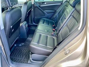 Pelēks Volkswagen Tiguan 2013 Rīga, ar dzinēja tilpumu 2.00 L un nobraukumu 0 tūkst. km par 8590 €, foto 13 vietnē AUTOMOTO.COM.LV