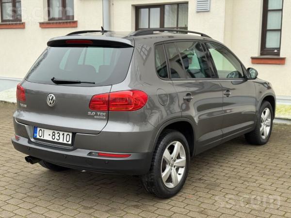 Grey Volkswagen Tiguan 2014 in Jelgava, with an engine capacity of 2.00 L and mileage of 243 thousand km for 9900 €, photo 4 on AUTOMOTO.COM.LV