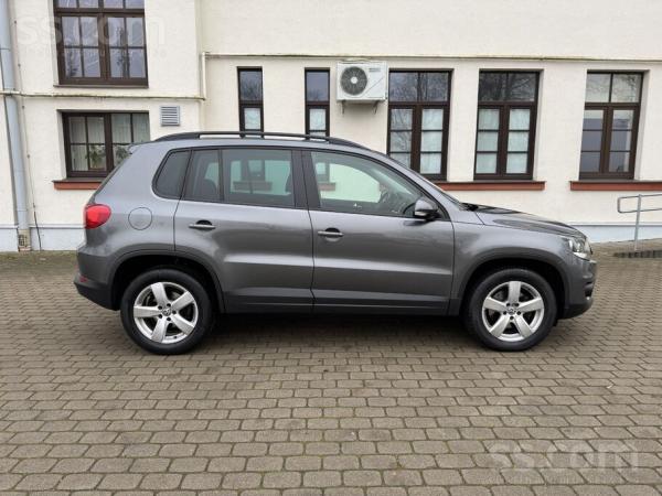 Grey Volkswagen Tiguan 2014 in Jelgava, with an engine capacity of 2.00 L and mileage of 243 thousand km for 9900 €, photo 6 on AUTOMOTO.COM.LV