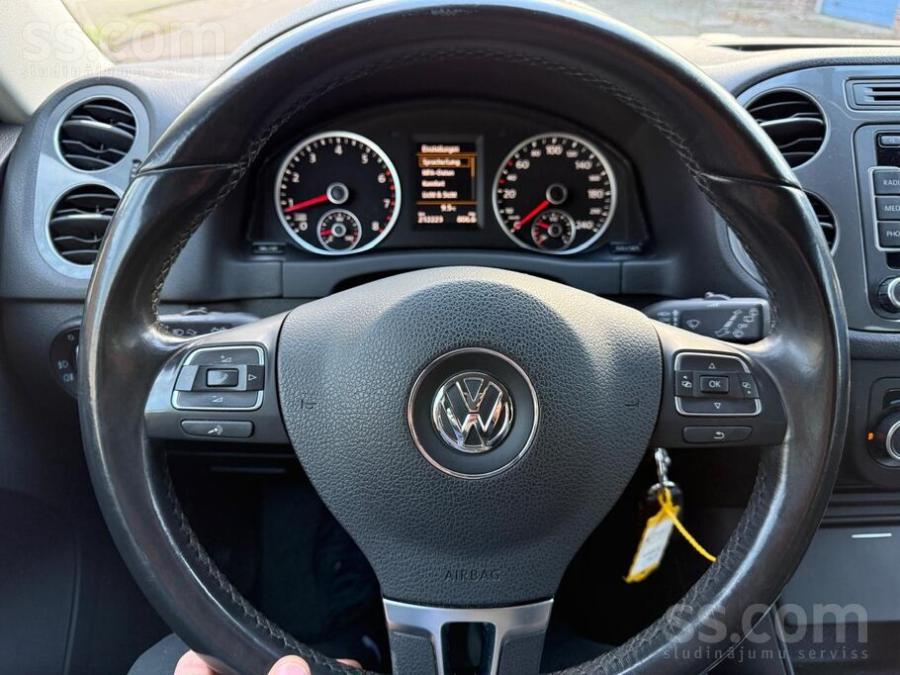 Grey Volkswagen Tiguan 2014 in Cesis, with an engine capacity of 1.40 L and mileage of 0 thousand km for 8500 €, photo 14 on AUTOMOTO.COM.LV