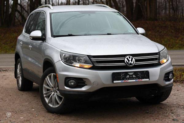 Grey Volkswagen Tiguan 2014 in Kretinga, with an engine capacity of 1.98 L and mileage of 205 thousand km for 8999 €, photo 2 on AUTOMOTO.COM.LV