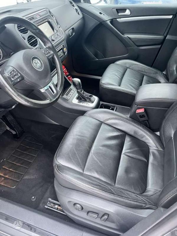 Grey Volkswagen Tiguan 2014 in Kaunas, with an engine capacity of 1.98 L and mileage of 88 thousand km for 10200 €, photo 7 on AUTOMOTO.COM.LV