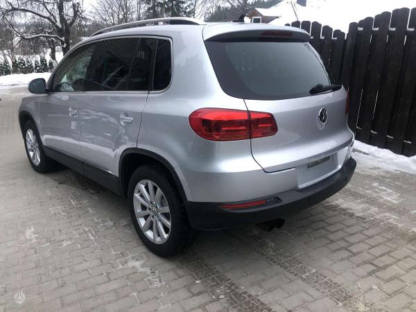 Grey Volkswagen Tiguan 2014 in Utena, with an engine capacity of 1.98 L and mileage of 147 thousand km for 9800 €, photo 6 on AUTOMOTO.COM.LV