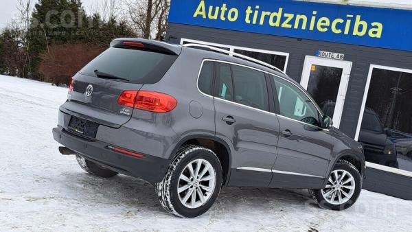 Pelēks Volkswagen Tiguan 2014 Jelgava, ar dzinēja tilpumu 2.00 L un nobraukumu 241 tūkst. km par 10990 €, foto 3 vietnē AUTOMOTO.COM.LV