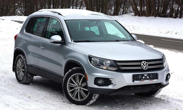 Grey Volkswagen Tiguan 2014 in Kretinga, with an engine capacity of 1.98 L and mileage of 205 thousand km for 8999 €, photo 2 on AUTOMOTO.COM.LV