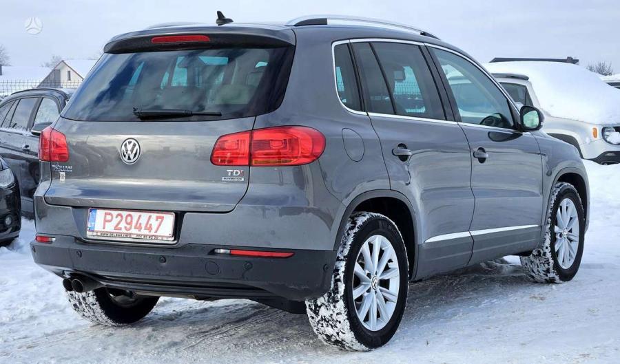 Pelēks Volkswagen Tiguan 2014 Tauragė, ar dzinēja tilpumu 1.97 L un nobraukumu 221 tūkst. km par 7800 €, foto 4 vietnē AUTOMOTO.COM.LV