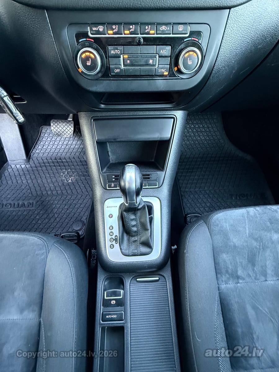Grey Volkswagen Tiguan 2014 in Tartu, with an engine capacity of 2.00 L and mileage of 201 thousand km for 11899 €, photo 11 on AUTOMOTO.COM.LV