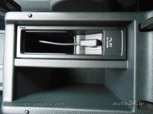 Grey Volkswagen Tiguan 2014 in Viljandi, with an engine capacity of 2.00 L and mileage of 182 thousand km for 10590 €, photo 8 on AUTOMOTO.COM.LV