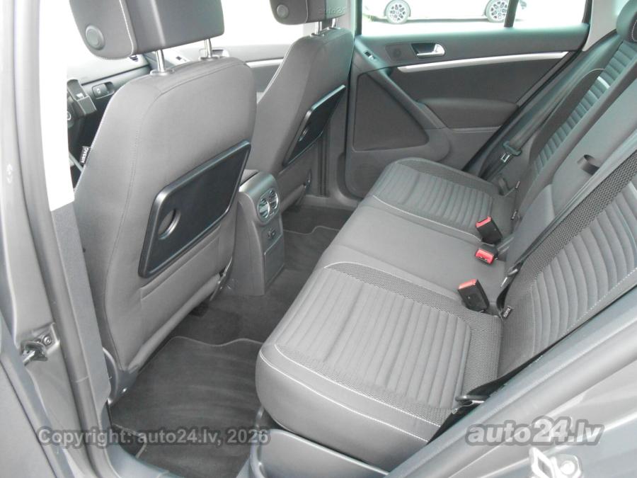 Grey Volkswagen Tiguan 2014 in Viljandi, with an engine capacity of 2.00 L and mileage of 182 thousand km for 10590 €, photo 10 on AUTOMOTO.COM.LV