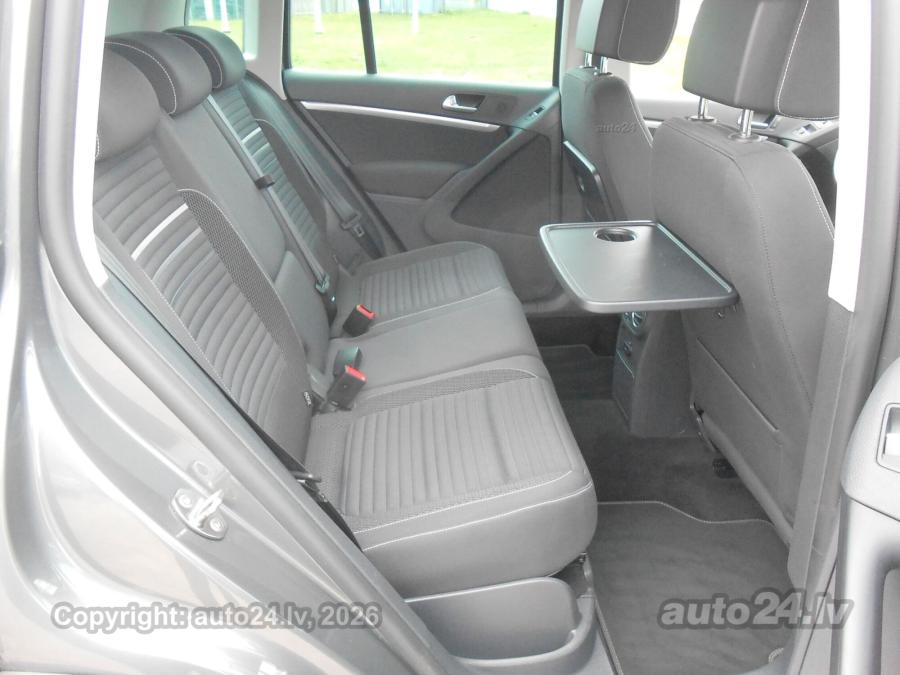 Grey Volkswagen Tiguan 2014 in Viljandi, with an engine capacity of 2.00 L and mileage of 182 thousand km for 10590 €, photo 13 on AUTOMOTO.COM.LV