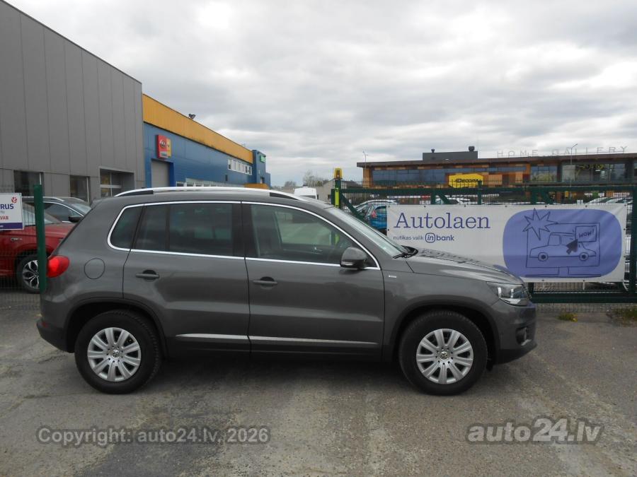 Grey Volkswagen Tiguan 2014 in Viljandi, with an engine capacity of 2.00 L and mileage of 182 thousand km for 10590 €, photo 19 on AUTOMOTO.COM.LV