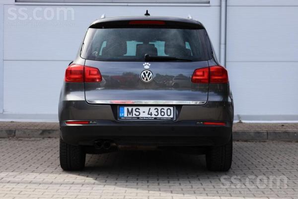 Grey Volkswagen Tiguan 2014 in Riga, with an engine capacity of 2.00 L and mileage of 0 thousand km for 9995 €, photo 5 on AUTOMOTO.COM.LV
