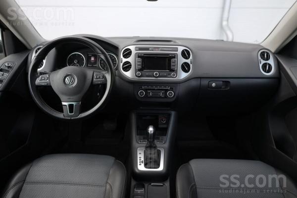 Grey Volkswagen Tiguan 2014 in Riga, with an engine capacity of 2.00 L and mileage of 0 thousand km for 9995 €, photo 7 on AUTOMOTO.COM.LV