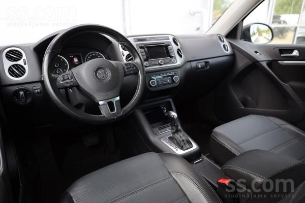 Grey Volkswagen Tiguan 2014 in Riga, with an engine capacity of 2.00 L and mileage of 0 thousand km for 9995 €, photo 8 on AUTOMOTO.COM.LV