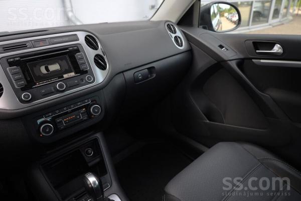 Grey Volkswagen Tiguan 2014 in Riga, with an engine capacity of 2.00 L and mileage of 0 thousand km for 9995 €, photo 9 on AUTOMOTO.COM.LV