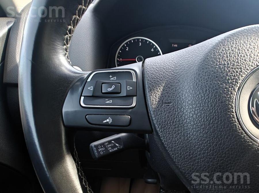 Pelēks Volkswagen Tiguan 2014 Rīga, ar dzinēja tilpumu 2.00 L un nobraukumu 220 tūkst. km par 11990 €, foto 16 vietnē AUTOMOTO.COM.LV