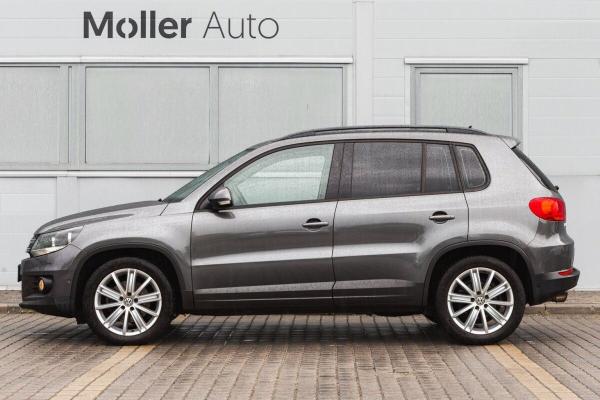 Grey Volkswagen Tiguan 2014 in Ventspils, with an engine capacity of 2.00 L and mileage of 212 thousand km for 10000 €, photo 2 on AUTOMOTO.COM.LV