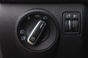 Pelēks Volkswagen Tiguan 2014 Ventspils, ar dzinēja tilpumu 2.00 L un nobraukumu 212 tūkst. km par 10000 €, foto 17 vietnē AUTOMOTO.COM.LV