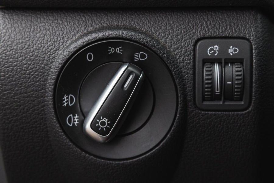 Pelēks Volkswagen Tiguan 2014 Ventspils, ar dzinēja tilpumu 2.00 L un nobraukumu 212 tūkst. km par 10000 €, foto 17 vietnē AUTOMOTO.COM.LV