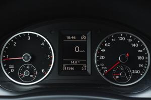 Pelēks Volkswagen Tiguan 2014 Ventspils, ar dzinēja tilpumu 2.00 L un nobraukumu 212 tūkst. km par 10000 €, foto 18 vietnē AUTOMOTO.COM.LV