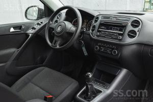Pelēks Volkswagen Tiguan 2014 Ventspils, ar dzinēja tilpumu 2.00 L un nobraukumu 212 tūkst. km par 10000 €, foto 13 vietnē AUTOMOTO.COM.LV