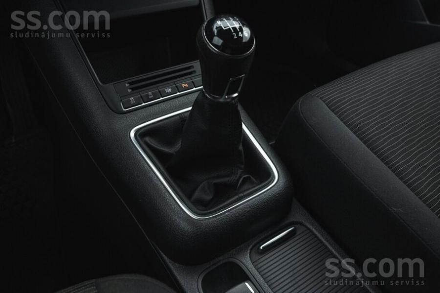 Pelēks Volkswagen Tiguan 2014 Ventspils, ar dzinēja tilpumu 2.00 L un nobraukumu 212 tūkst. km par 10000 €, foto 19 vietnē AUTOMOTO.COM.LV